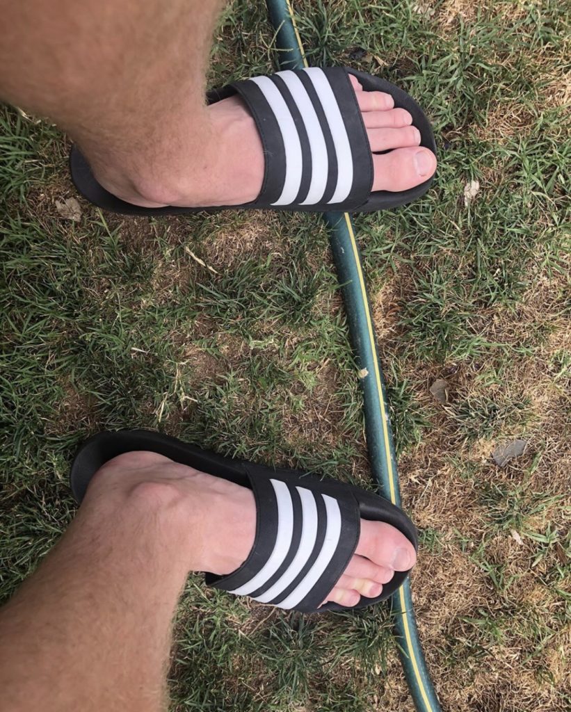 smellysocksummit-s-size-13-feet-in-adidas-slides-male-feet-blog